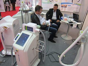 Cina Macchina di congelamento grassa portatile indolore 1.5kw in vendita