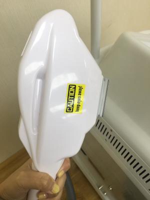 Cina La macchina professionale di Elight il IPL rf del salone, IPL pela il rafforzamento della macchina del trattamento in vendita
