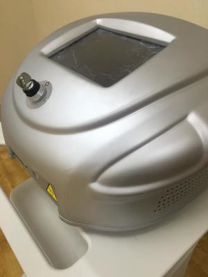 Cina macchina vascolare di rimozione 980nm, macchina facciale di trattamento del laser delle vene varicose in vendita