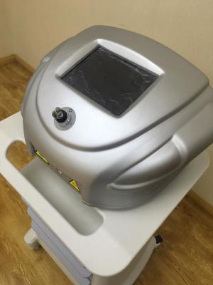 Cina macchina multifunzionale di bellezza del laser a diodi 980nm per rimozione vascolare/rimozione cicatrice del ragno in vendita