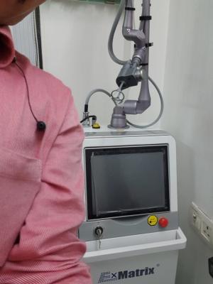 Cina Macchina approvata dalla FDA Vaginal Cleaning For Acne Scars di rimozione della cicatrice del laser 10600nm in vendita