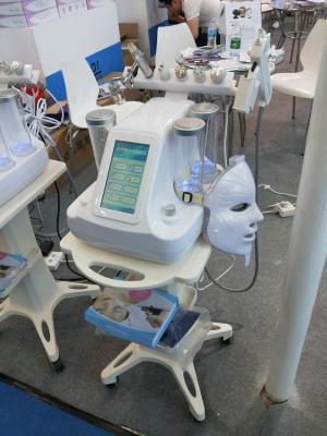 Cina Idro macchina multifunzionale 7 di bellezza di Dermabrasion in 1 per pulizia facciale della pelle in vendita