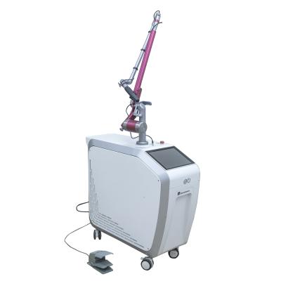 中国 医学の臨床色素形成の取り外し機械QスイッチNd YagレーザーTatooの取り外しレーザー機械 販売のため