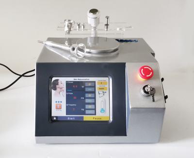 Cina Macchina multifunzionale 4 di bellezza di cura di pelle in 1 macchina del laser a diodi 980nm in vendita