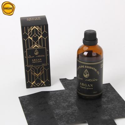 Cina Contenitore d'imballaggio CMYK 4C di olio essenziale del cartone dell'OEM che stampa timbratura della stagnola di oro in vendita