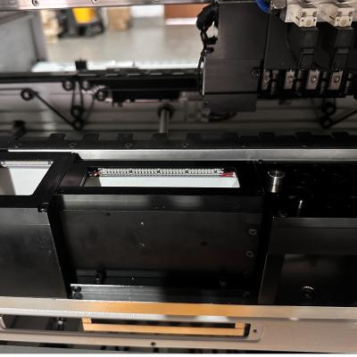 Cina Charmhigh Vertical SMT Pick And Place Machine CHM-551 con 60 alimentatori con montaggio LED in vendita