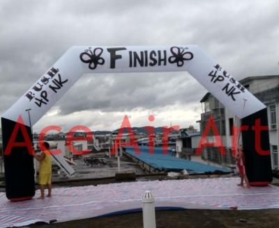 China custom 8m x 4m back legs and white crossbeam inflatable finish line for sale