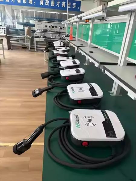 Quality 11kw TYPE1 TYPE2 GBT AC EV Charging Station Wall Mounted 16A 32A DC Output for sale