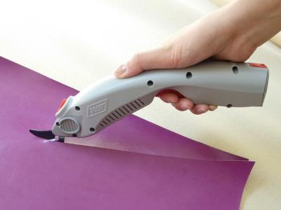 China Portable Cutting Machine Electric Scissors Multi functional Cutter for scarf, leather, fiberglass,etc for sale