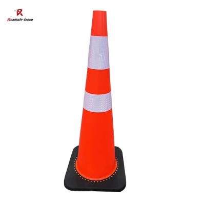 Cina PVC avvertimento sicurezza stradale coni di traffico coni di sicurezza riflettenti base nera 36 pollici in vendita