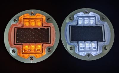 China IP68 Filippijnen IL300 150*50mm 6 schroeven aluminium zonne-energie led reflectoren kat oog weg stut Te koop