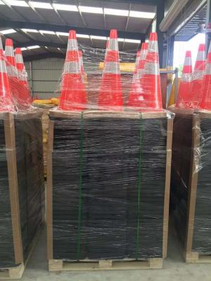Chine Barils de contrôle de la circulation orange flexibles avec base noire à vendre