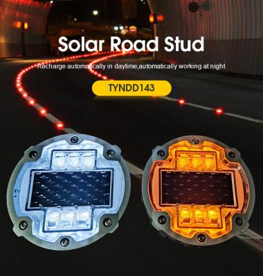 China Road Stud Luminous Solar Powered Road Markers With Quick Installation And Self Sustaining Energy System For Hazard Alerts for sale