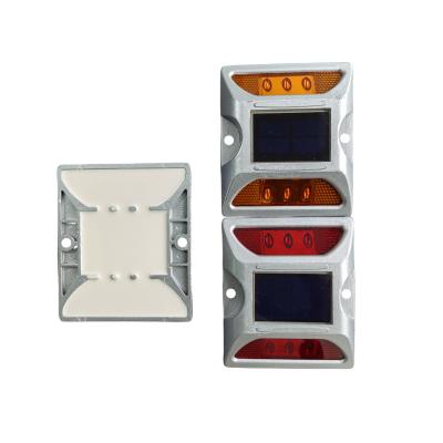 China Led Retroreflective Raised Pavement Markers 120mm Cat Eye Led Road Studs Light for sale