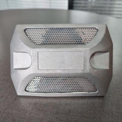Китай 126*95 Reflective Aluminum Cat Eye Road Stud With Pin For Enhanced Road Safety продается