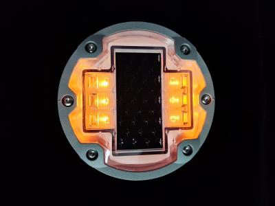 China Aluminio redondo parpadeante LED incrustado ojo de gato inalámbrico de la calzada subterránea de marcado de luz solar Road Stud en venta