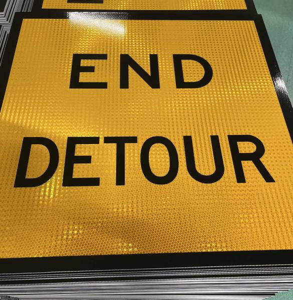 Quality Australian Standard Class 1 Traffic Sign PVC Controller Corflute Multi Message for sale