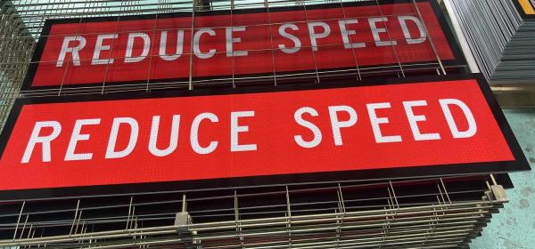 Quality Australian Standard Class 1 Traffic Sign PVC Controller Corflute Multi Message for sale