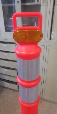 Cina Paletto a molla alto 125 cm con materiale resistente agli agenti atmosferici e durevole per la sicurezza stradale in vendita