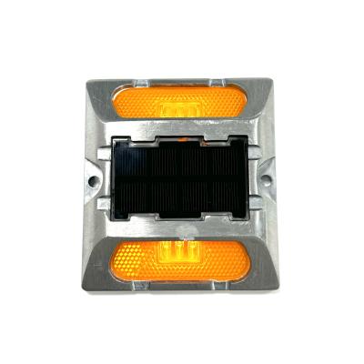 China IP68 Cat Eye Reflector Aluminium Spike Resistance 40ton Refl Cat Eyes Marker Supplier Flashing Solar Road Stud for sale