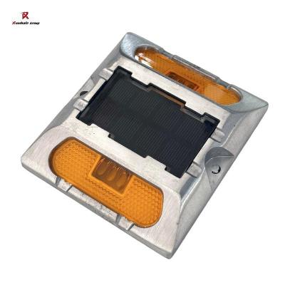 China High Brightness LED Solar Road Stud with 40 Tons Load Bearing and IP68 Waterproof for Traffic Safety for sale