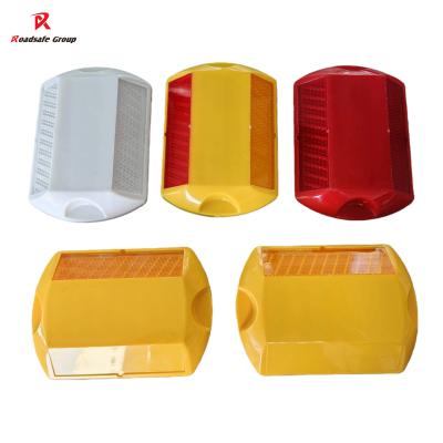 China Heavy Load Resistant Road Stud With Compact Size Constructed From ABS And PMMA Materials Ideal For Highway Street Safety for sale