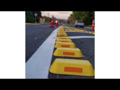 250x150x50mm CAT EYE Rectangle With 2 Pins Legs Plastic Road Stud / Raised Pavement Marker Yellow Ro