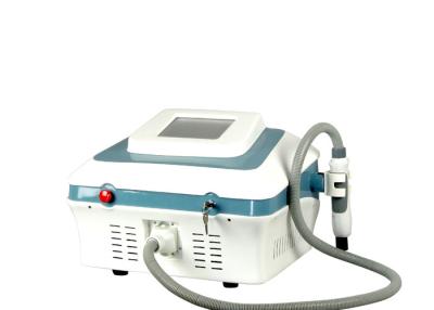 Cina Macchina portatile di rimozione del tatuaggio del laser di picosecondo di alto potere una maniglia dei pezzi in vendita