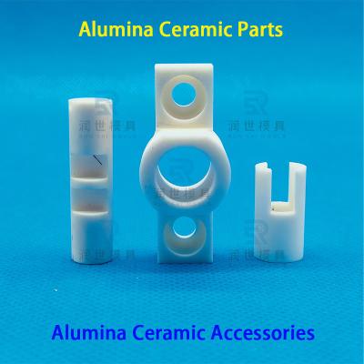 Cina Soluzioni su misura per parti in ceramica di allumina per l'industria dei semiconduttori e dell'aerospazio in vendita