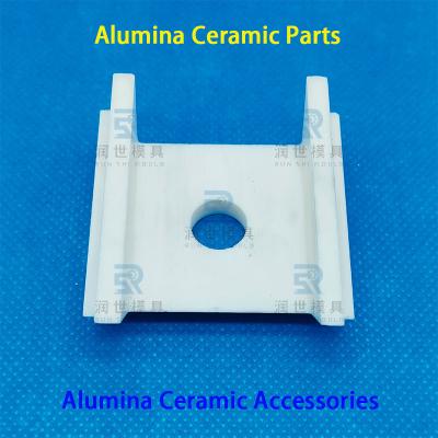 Cina Soluzioni su misura per parti in ceramica di allumina per l'industria dei semiconduttori e dell'aerospazio in vendita