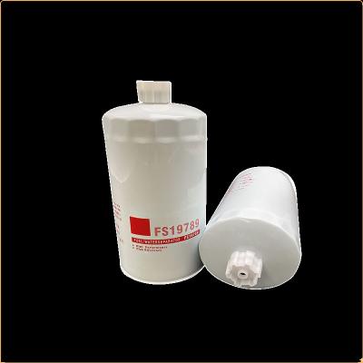 Китай Factory Direct Sale Truck Diesel Engine Spare Parts Fuel Water Separator Filter Element R010042 FS19789 продается