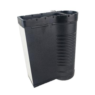 中国 エンジン部分のエア フィルターのための蜜蜂の巣のエア フィルターP635773 販売のため