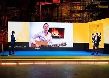 Chine Écran à LED à couleur pleine écran à LED ultra-mince ultra-clair facile à installer à vendre