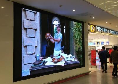 중국 풀 컬러 1R1G1B 픽셀 컴포지션 접착제 탑재 LED 화면 100 운영 수명 및 캐비닛 크기 640 * 640MM 판매용