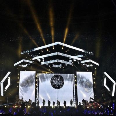 China P2.5 Full Color Outdoor Advertising LED Die-Casting Aluminum Cabinet Eco-Friendly Te koop