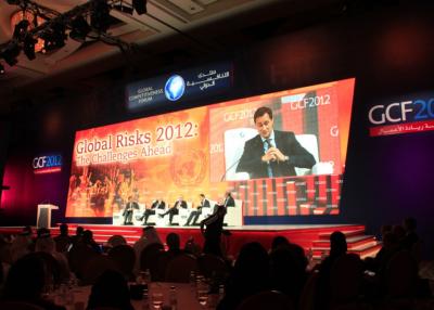 Китай Алюминиевый экран с литой плёнкой с маленьким диаметром, полноцветный HD LED экран P1.667, 400x300мм шкаф, 200x150мм модуль продается