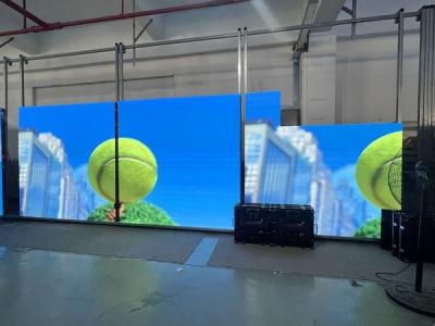 中国 イベントステージ 背景 500*1000mm P3.91 LEDビデオディスプレイ 1000cd/m2 明るさとR 625-630nm LEDパラメータ 販売のため