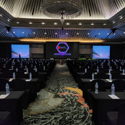 중국 640*640MM 캐비닛 크기 GOB LED 디스플레이 픽셀 구성 1R1G1B 및 1500 비트 밝기 우수한 성능을 위해 판매용