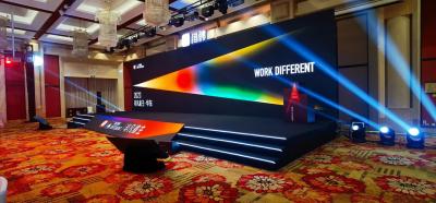 中国 屋内レンタルP3.91 LEDのビデオ壁500x500mmの最高によっては3840Hz LEDスクリーンのパネルが新たになる 販売のため