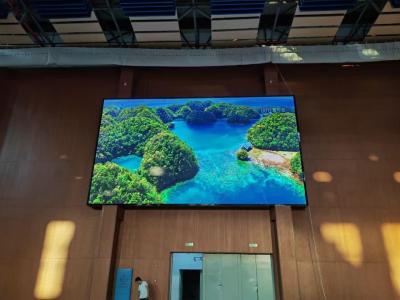 中国 超薄いキャビネットと高リフレッシュレート3840Hzのレンタル用消耗用P2.5の室内フルカラー LEDディスプレイ 販売のため
