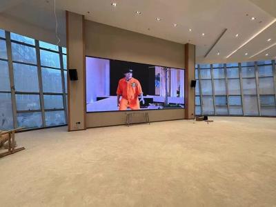 China Indoor Full Color LED Display P4 HD Curved Video Wall 62500/m2 RGB 3 in 1 24 maanden Customized Design en concurrerend Te koop