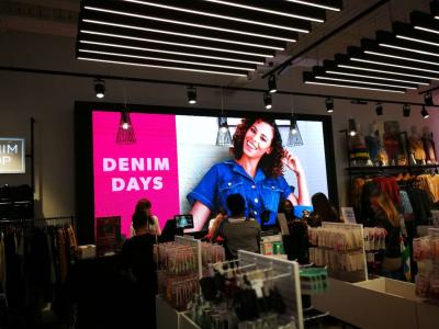 China Ecrã de alumínio de fundição a moagem de LED a cores inteiras para o exterior para centro comercial/exposição à venda