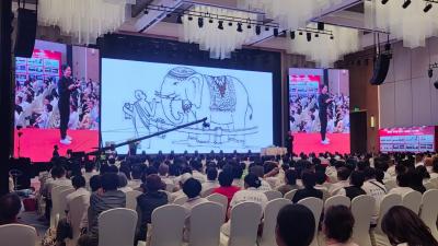 China Grande P10 Full Color LED Display Board Módulo de tela impermeável à venda