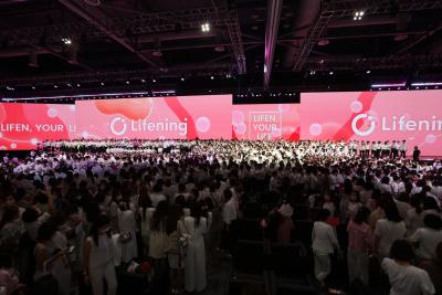 China Grande P10 Full Color LED Display Board Módulo de tela impermeável à venda