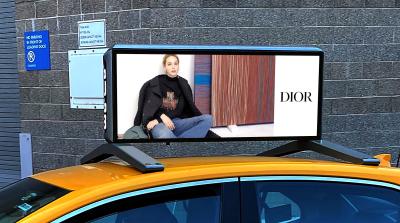 中国 ドライブモード非同期制御車載LEDサインディスプレイ、5mmピッチサイズ、1R1G1B構成 販売のため