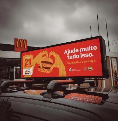 中国 アニメーション表示機能と192*64ドット画面解像度を備えたカスタマイズ可能な車両用LEDスクリーン 販売のため