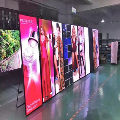 China 128*64 Module Resolution Advertising LED Screens with Durable Aluminum Cabinet for sale