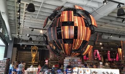 중국 비디오 디스플레이 기능과 FCC 인증을 가진 IP43 방수 구형 LED 화면 판매용