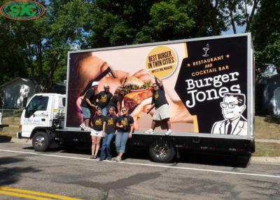 中国 フル カラーの移動式トラックのLED表示P8 15625点/Sqmピクセル密度の広告 販売のため