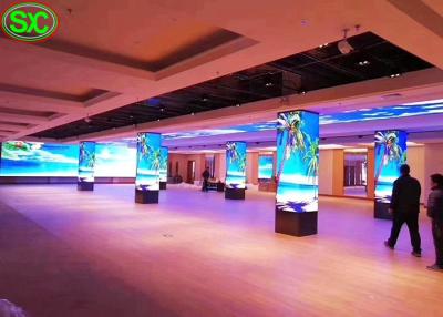China 2000 Nits P3.9 Indoor Advertising Led Display , RGB Multi Color Led Display Board for sale